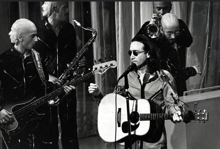 Mark Rivera Official Site | Mark Rivera Biography